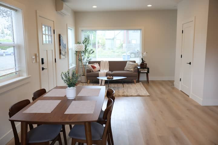 Cozy Home In Downtown | Near Waterfront & Pdx - Vancouver, WA