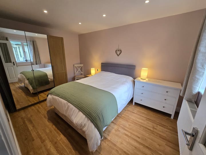 Beech Nook Bungalow - Huddersfield