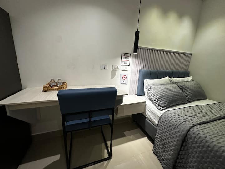 Loft, Fast Wifi, Cerca A Laureles, Unicentro Mall - Medellín