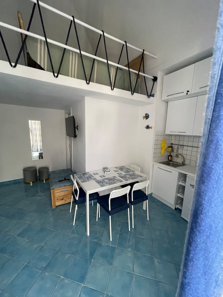 Maria Comandante: Oasi Di Relax - Ponza