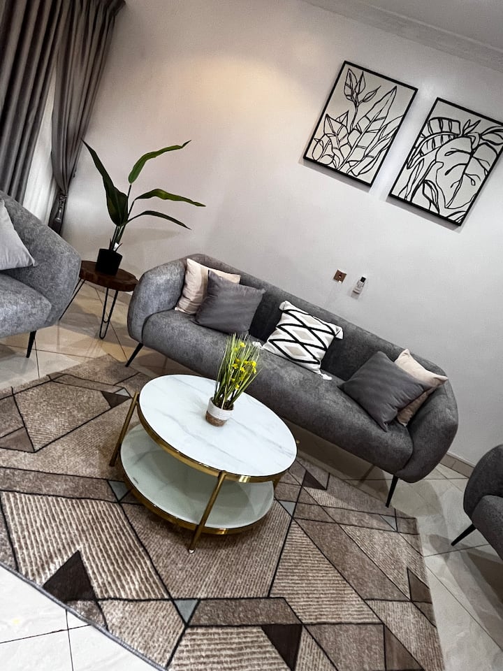 Luxury Apartment In East Airport, Accra (Flat 5) - Ghana