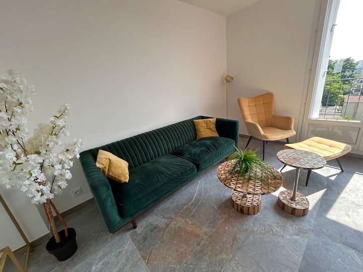 Appartement Lumineux Et Spacieux - 10 Min Métro 8 - Créteil