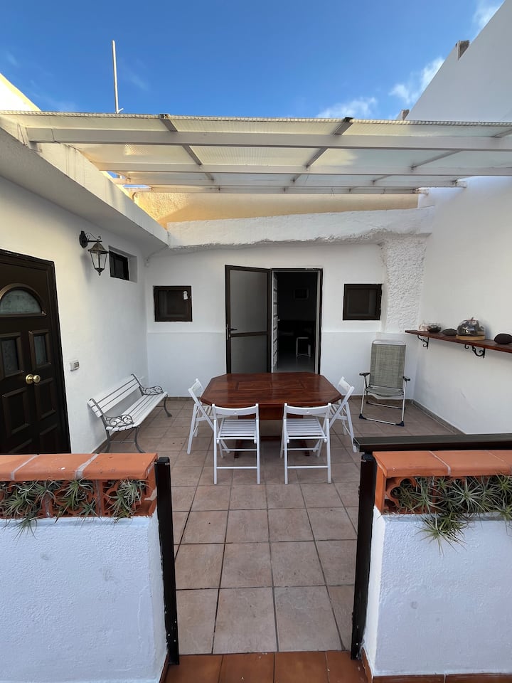 Whispering Tides Villa - Candelaria, España