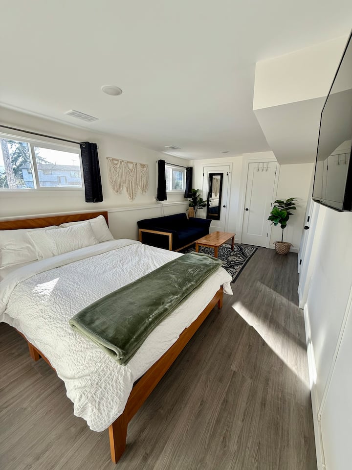 Somewhere Nice! Bright And Cozy Suite. - Nanaimo