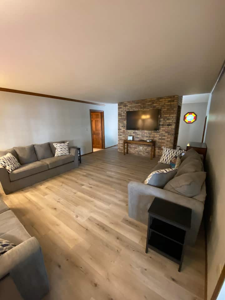 Castle On Lake Montanis - Indoor Pool & Game Room - Rice Lake, WI