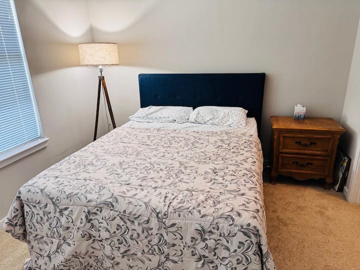 Comfy Room In A Apt In Middle Of Fairfax - Fairfax, VA