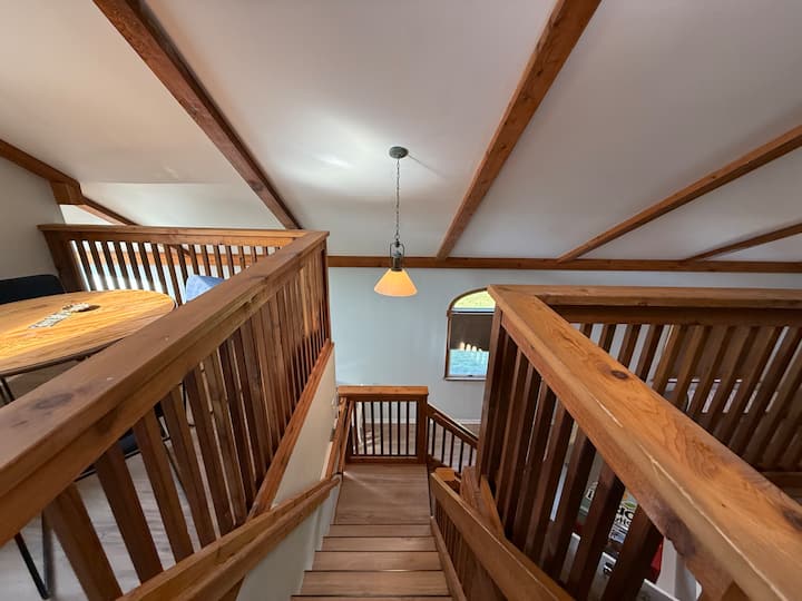 Boats, Bonfires, And Walk To Beach| Balti Bay Loft - Lake Erie, PA