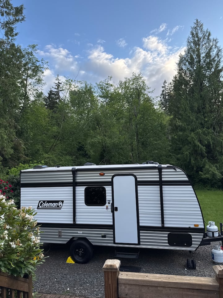 New Rv 17 Ft. - Des Moines, WA