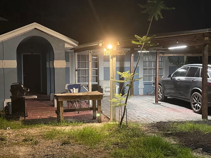 Beautiful Home In 10 Acres Lot - Dade City, FL