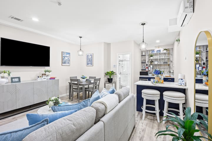 Tranquility Getaway,
Private Luxe Suite & Backyard - Stony Brook, NY