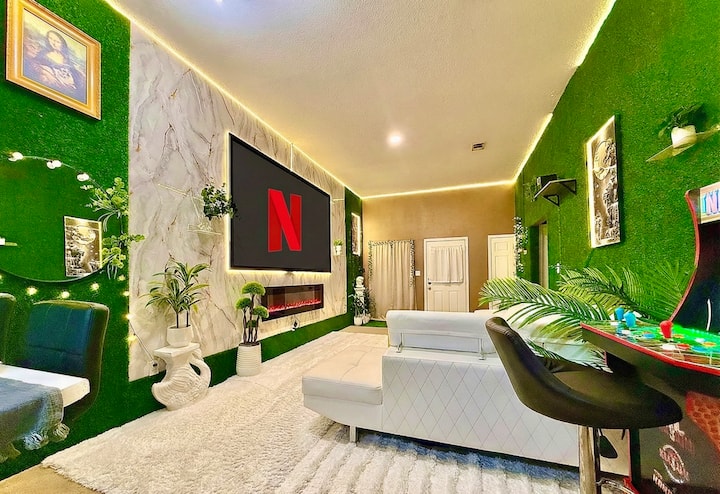 Magic Cinema Loft•beach Marble Oasis•ultra Clean - Gulfport, MS