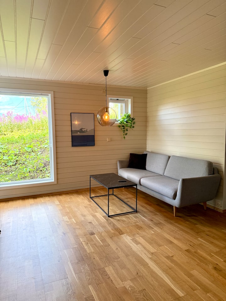 Leilighet / Gratis Parkering / Busstopp Utenfor - Tromsø