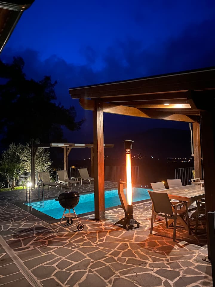 Akyaka Gocca Ev Havuzlu Villa - Ataköy