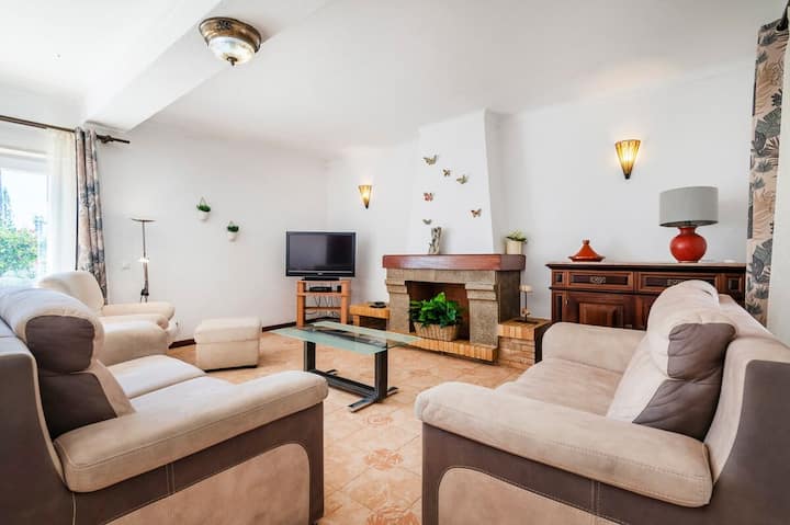 Solar Do Castelo Villa With Pool & Private Studio - Albufeira