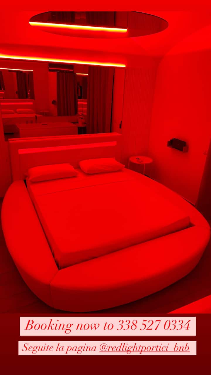 Redlight Room - Portici