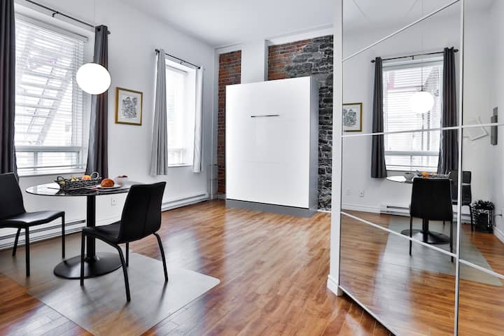 Loft In The Heart Of Old Quebec - 퀘벡