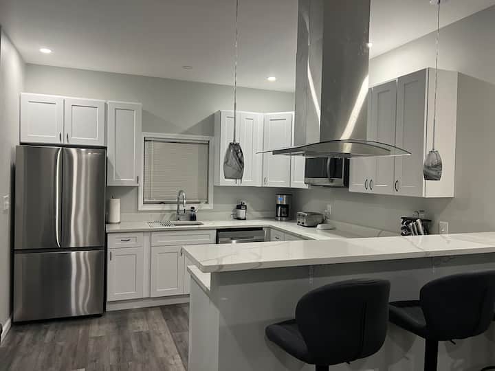 Cute, Cozy, Convenient-walk To Broadway - Saratoga Springs, NY