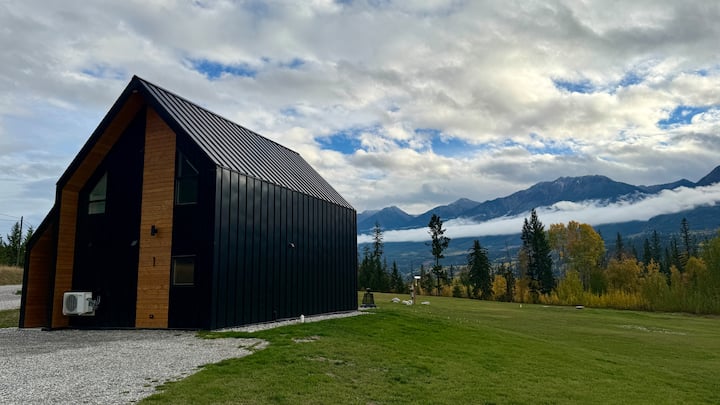 Epic Mountain View | Private Hot Tub | Pür 1 - Canada