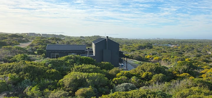 Romansbaai Beach House - 3 Bedroom - Kleinbaai