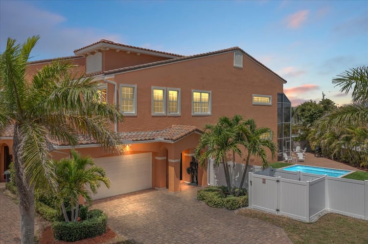 Beachside 5bed5bath Private Pool - メルボルン・ビーチ, FL