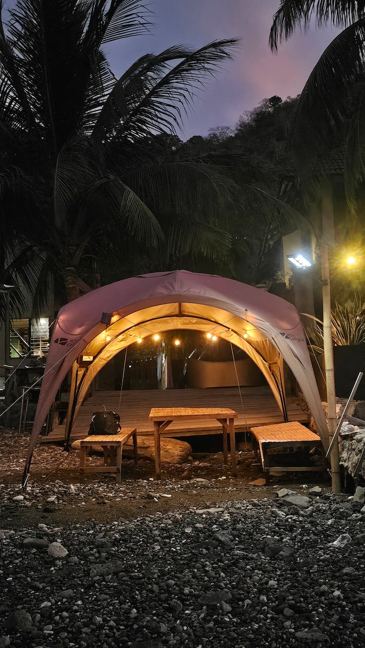 Family Room Beach House - Mabini