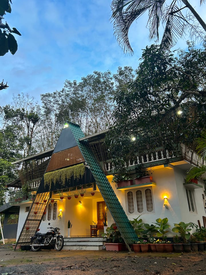 Neelees Retreat - Wayanad