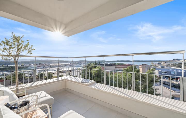 Suite 65 Lux Sea View Garage Parking ŠIbenik - Šibenik