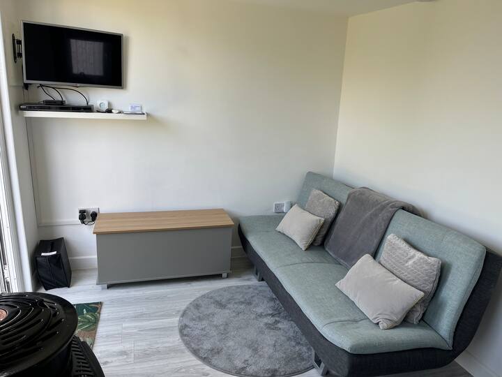 Beachy Vibes & Chill Times - Isle of Sheppey