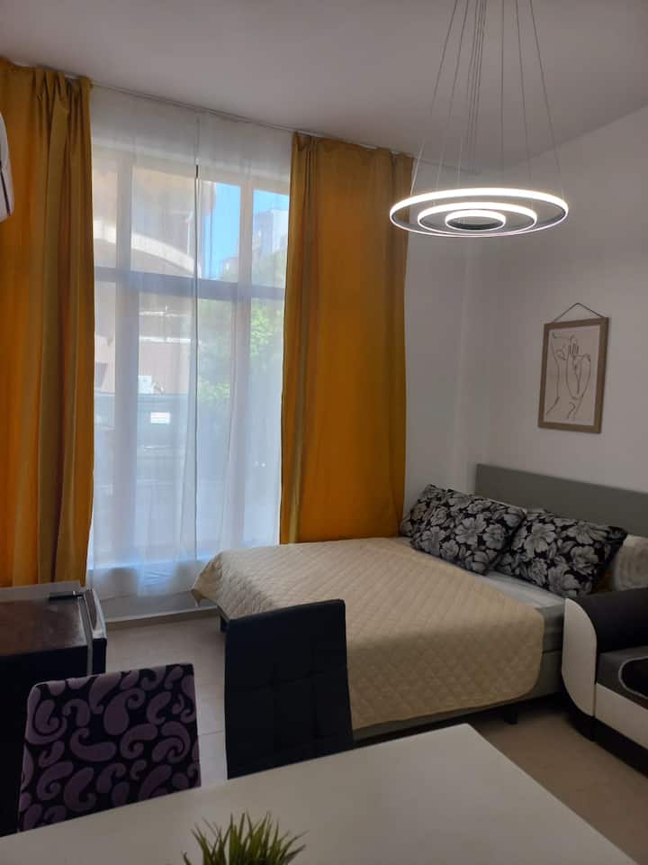 Apartment. Just 40 Meters From The Beach! - Pomorie