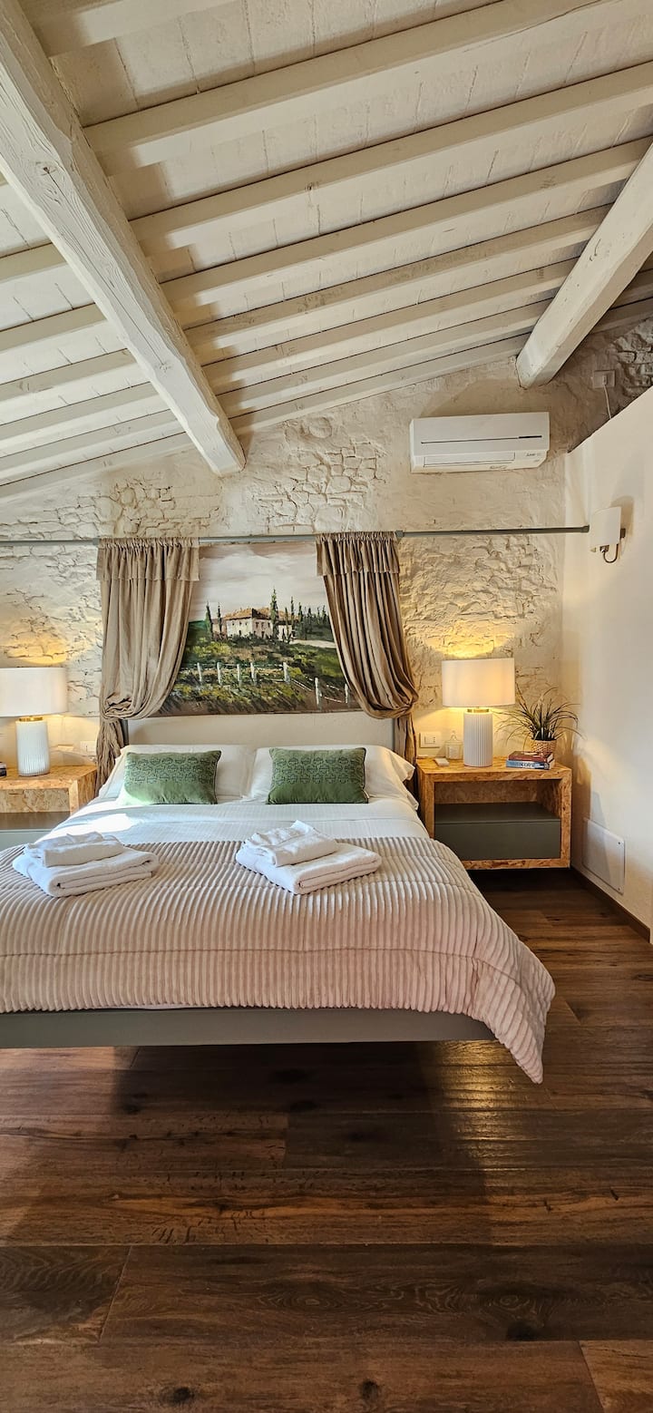 Lux 1 Bedroom - Volterra