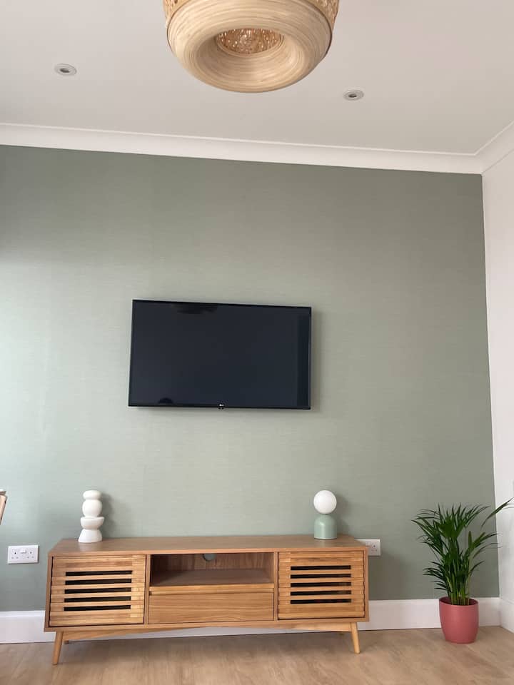 Refurbished Two Bed Mews Property In Bruntsfield - Edinburgh