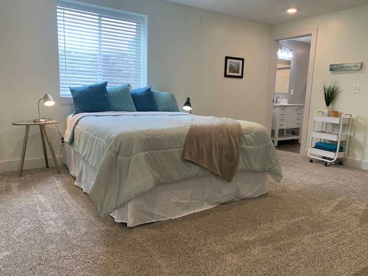 Cozysuburbanbasement - Liberty, MO