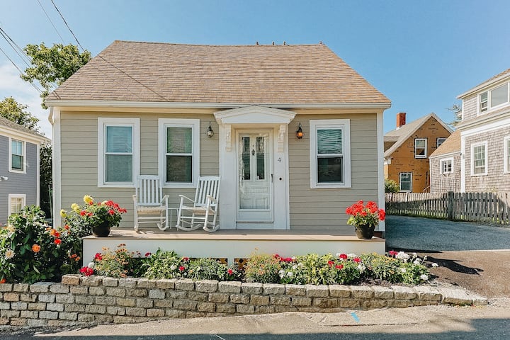 Prime Location | Fire Pit | Parking | King Bed - Provincetown, MA