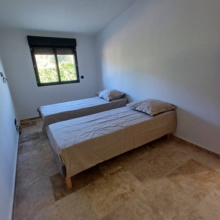 Maison  T3, Jacuzzi Cinq Minutes De La Mer - Le Castellet