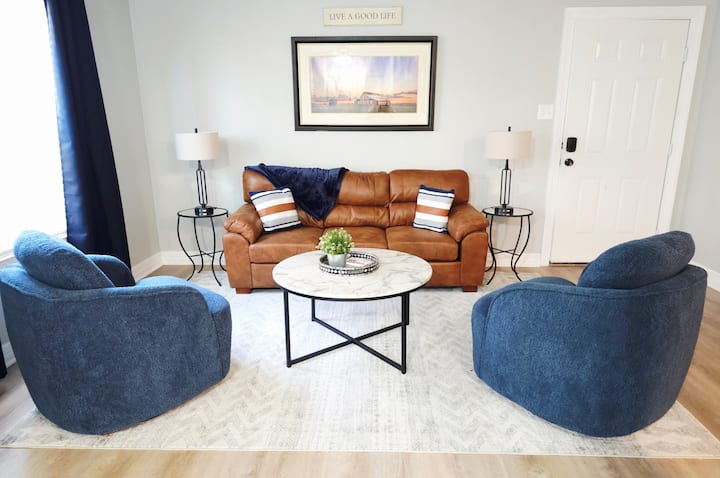 New! Cozy 2b/2b Apt. Central Location. Coffee Bar - College Station, TX