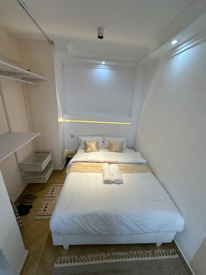 Modern Studio |Balcony + Workspace | Near Sgr/jkia - Kenya