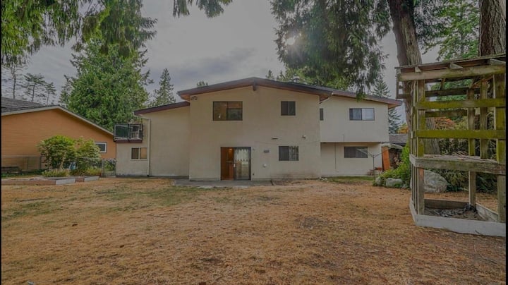 Sunshine Home Close To The Beach - Ladner