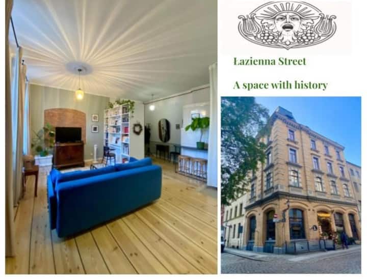 Przestrzeń Z Historią Tuż Obok Katedry - Poland