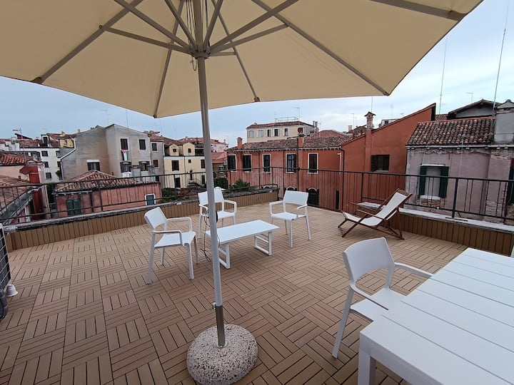 4/ 10 Minutes Walk From The Train Station - Venise
