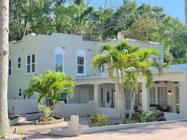 The Historical Bradenton Oasis! - Bradenton, FL