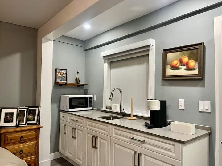 Sunshine Garden (One Bedroom, One Bathroom) - Aldergrove