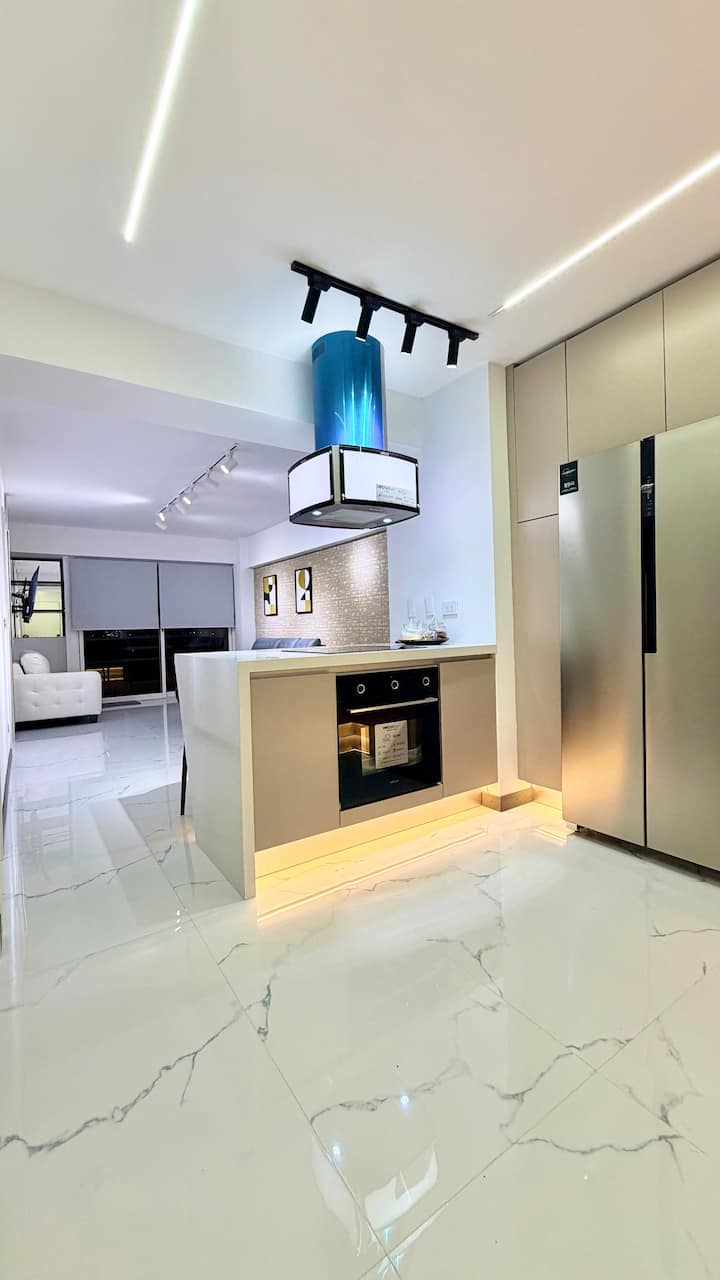 Moderno Apartamento Vista Al Mar Balcón - Venezuela