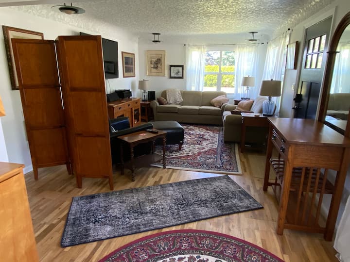 Cozy 3bd Steps To Outdoor Spa, Cold Plunge, Sauna! - Vancouver, WA