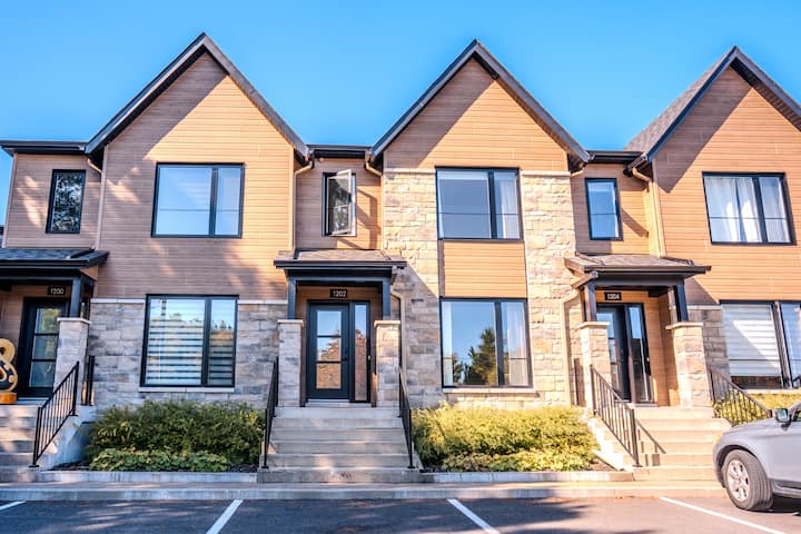 Modern Tremblant Home With Lake Access - Mont-Tremblant