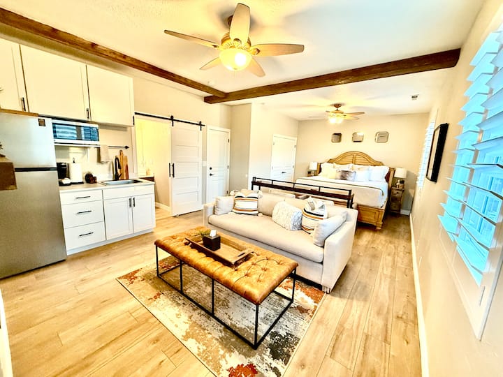 Beautiful, Luxurious Casita In St. George - St. George, UT