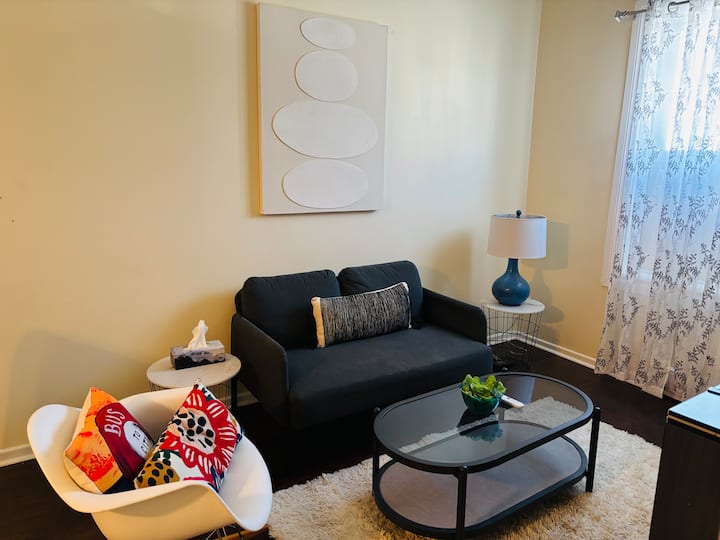 1 Bed Apartment In Dwt Shelburne - Shelburne