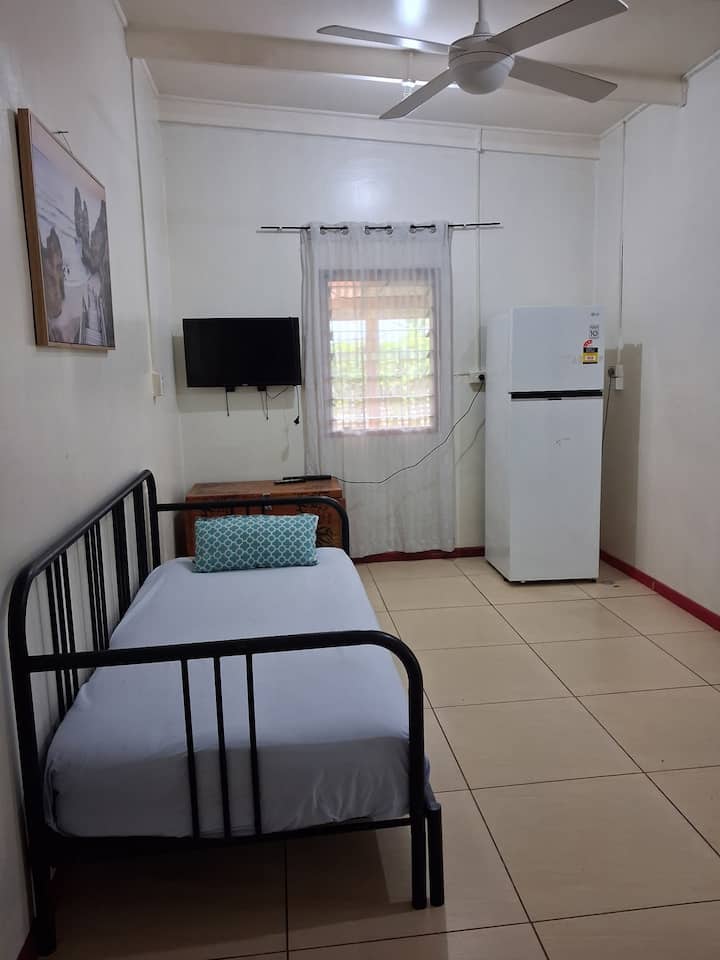 Comfy /Own Yard/2 Min To Town - Vanuatu