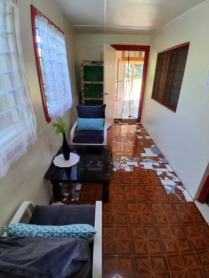 Comfy /Own Yard/2 Min To Town - Vanuatu