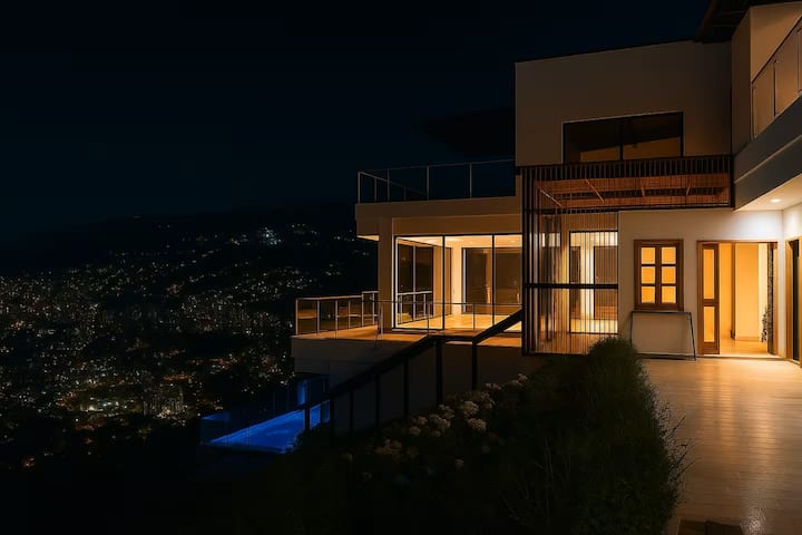 The View | A Modern Mansion Vip - Envigado