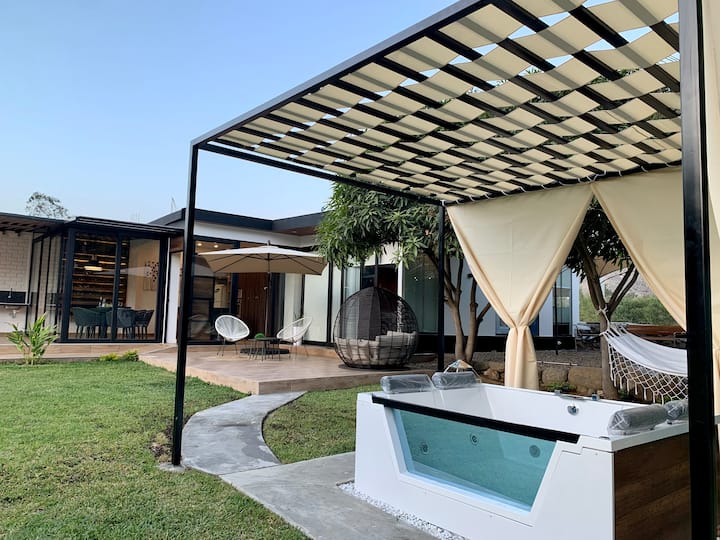 Chalet De Casacampo - Laredo